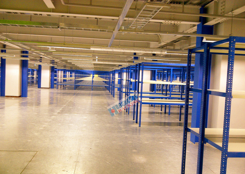 Blue Selective Boltless Industrial Shelving 225 Kg Per Level Material ...