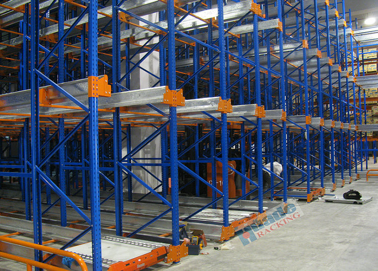 Freezers Radio Shuttle Racking 2 Aisles Heavy Load Industrial Pallet ...